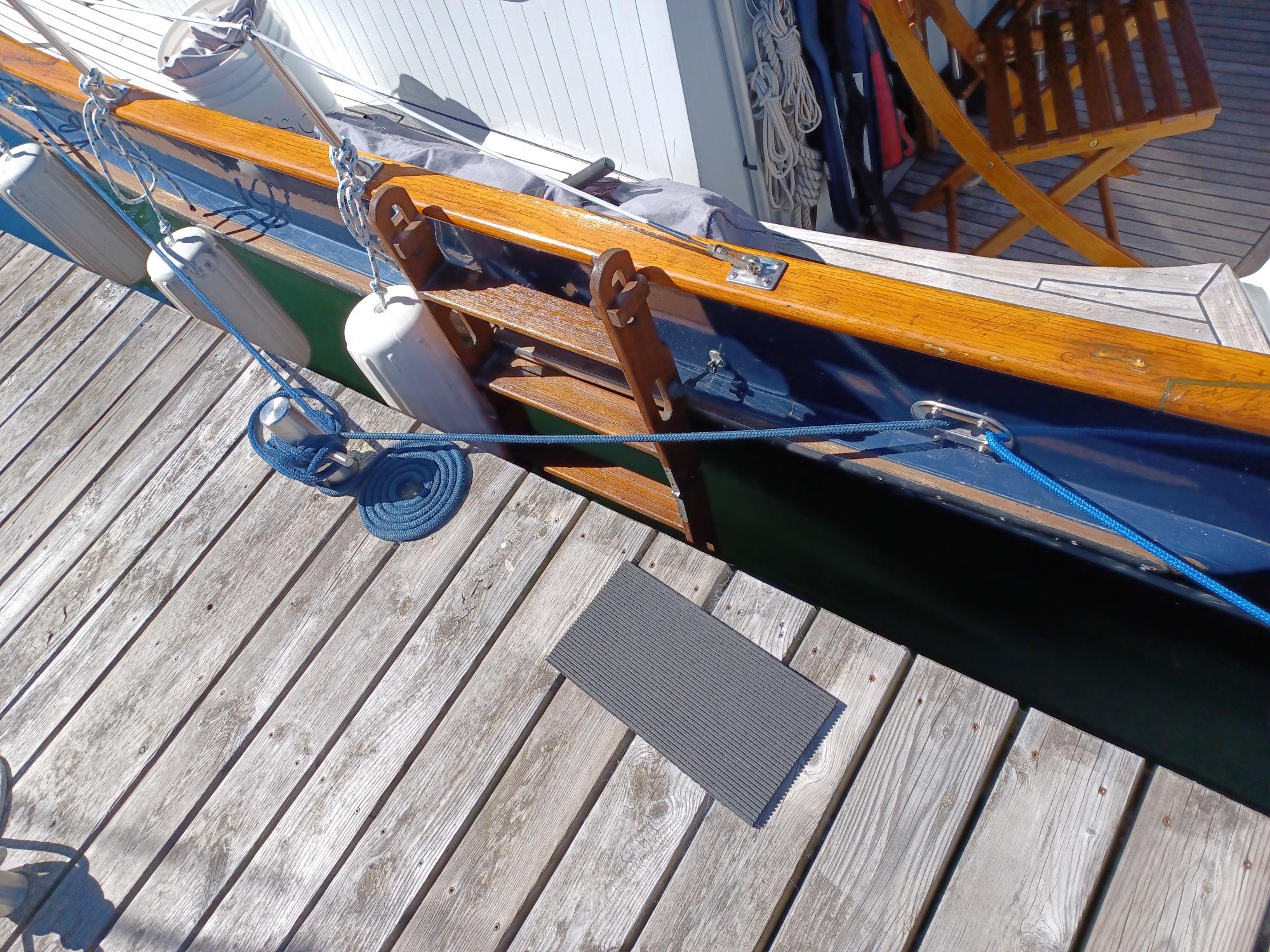 Transpacific Marine Eagle 32 Trawler - Boats for Sale - Seamagazine