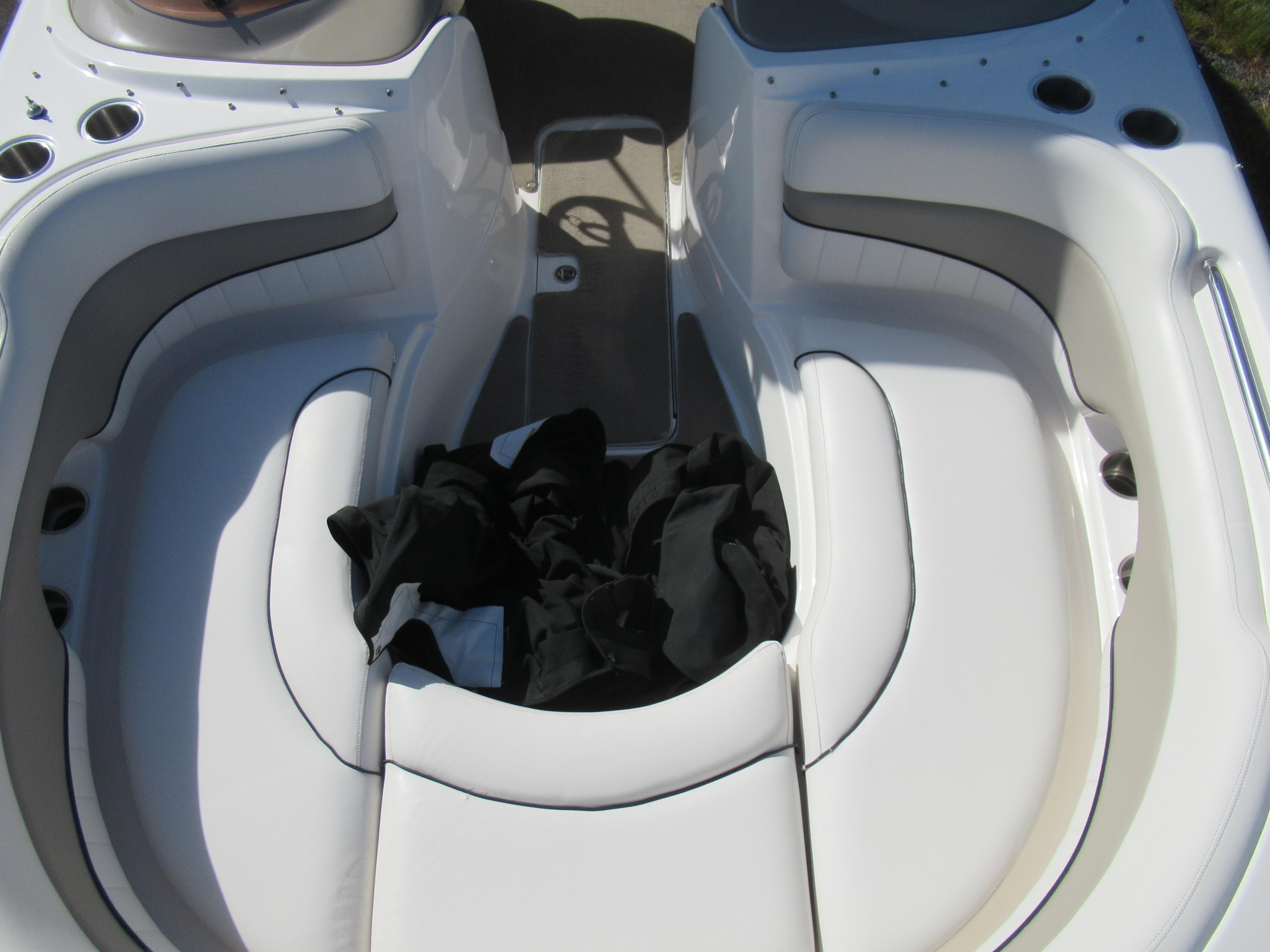 Kayot V220 - Boats for Sale - Seamagazine