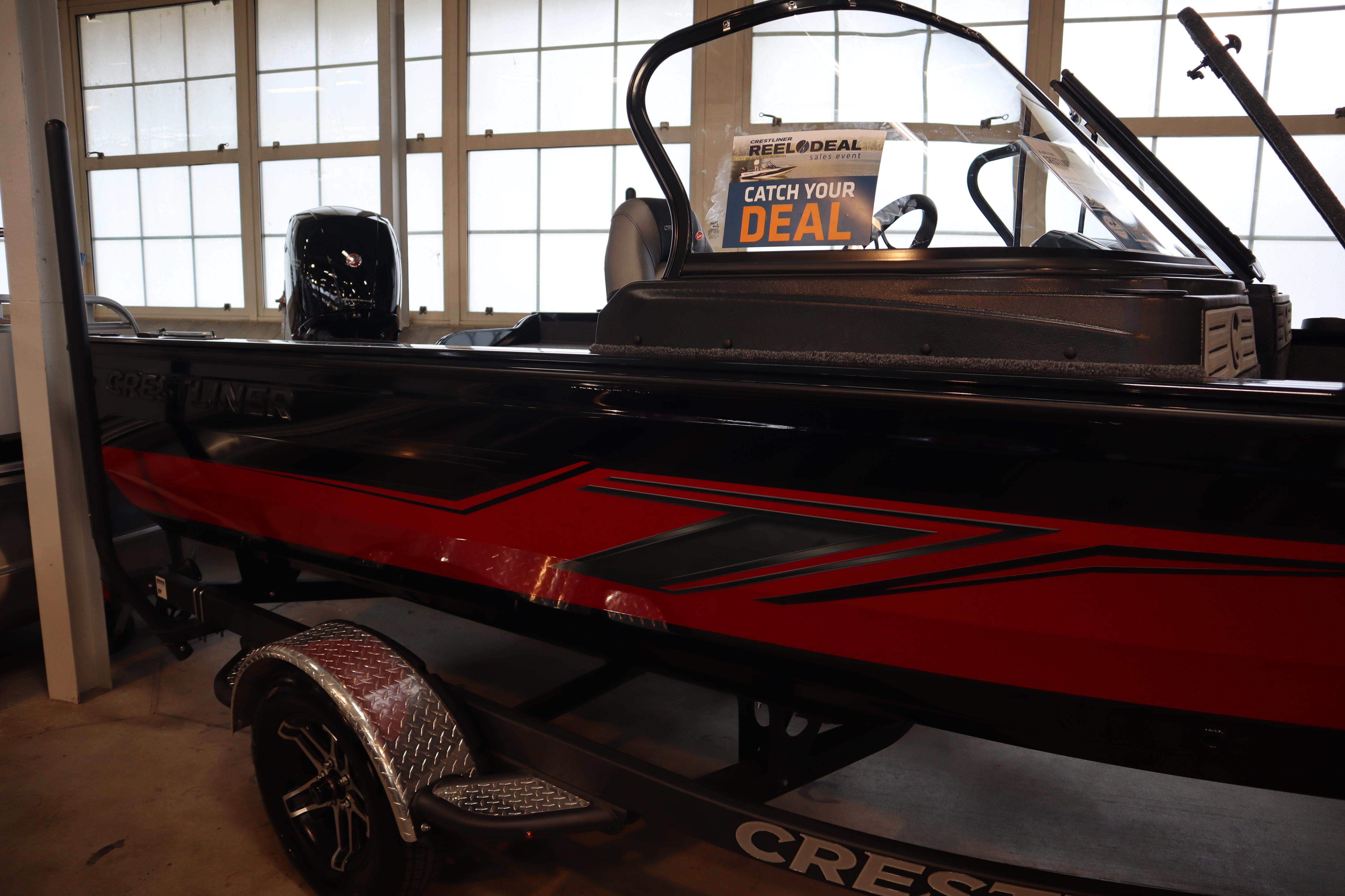 Crestliner 1850 Fish Hawk WT JS - Boats for Sale - Seamagazine