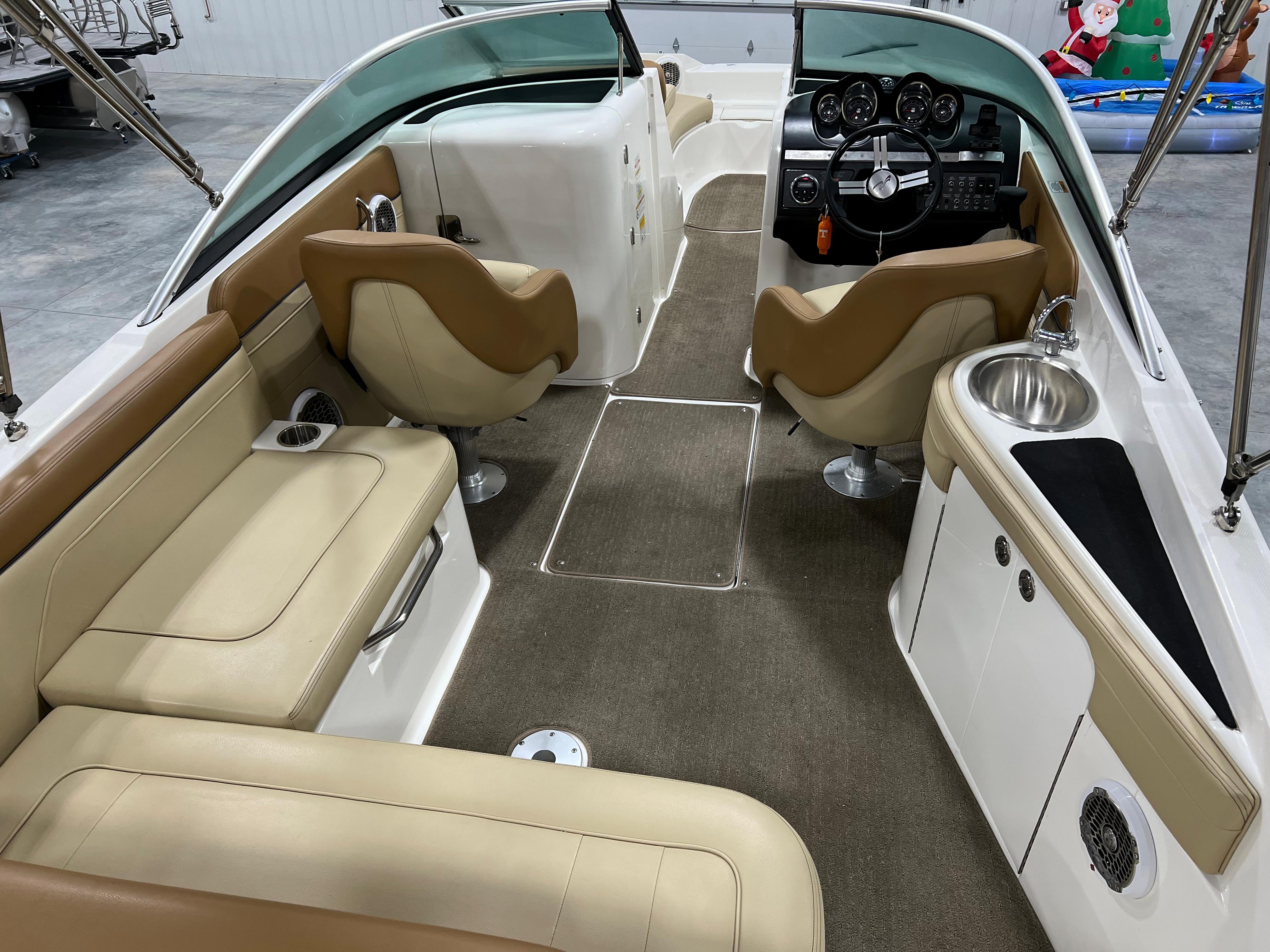 Sea Ray 260 Sundeck - Boats for Sale - Seamagazine