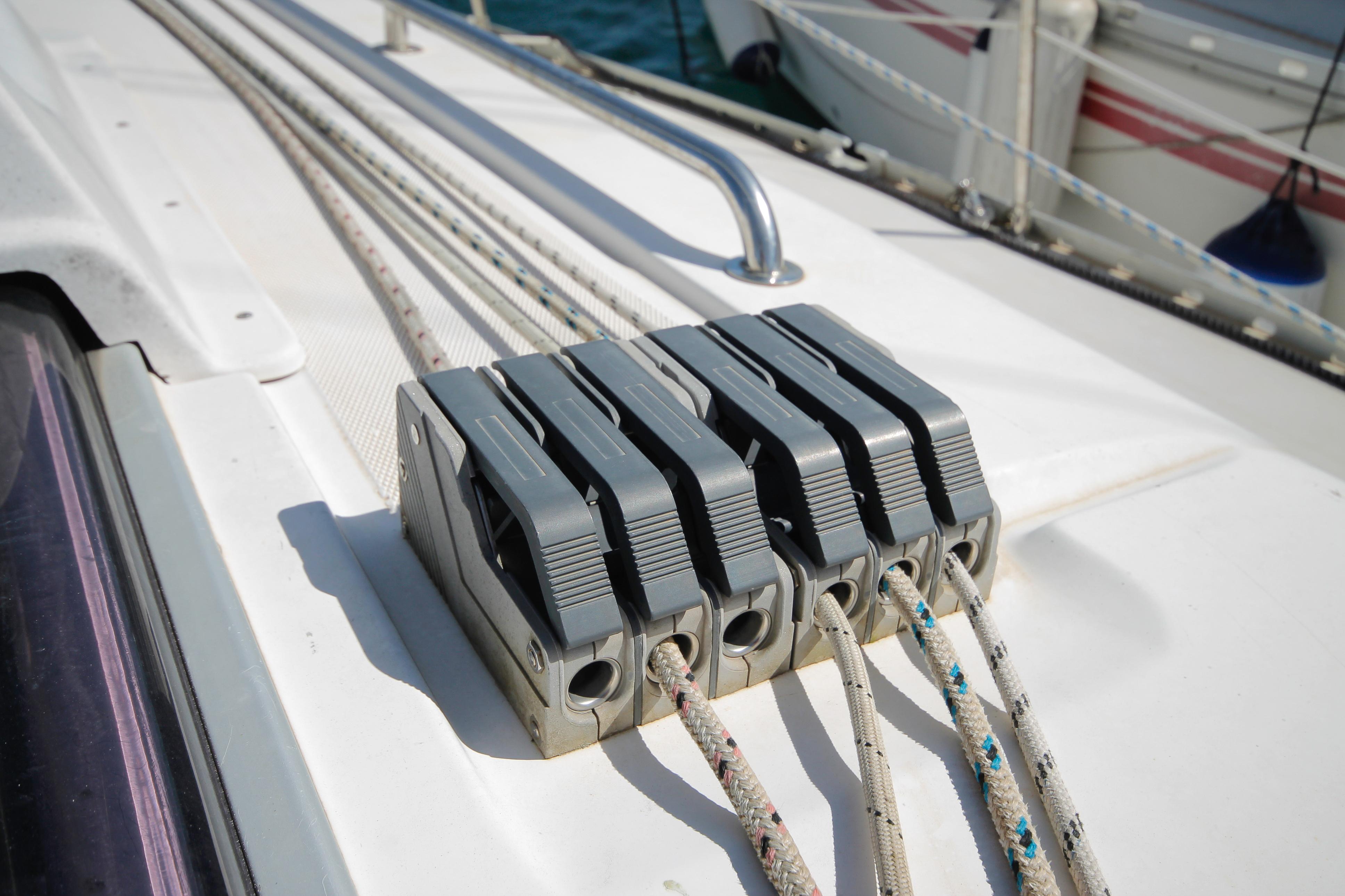 Elan 333 - Boats for Sale - Seamagazine