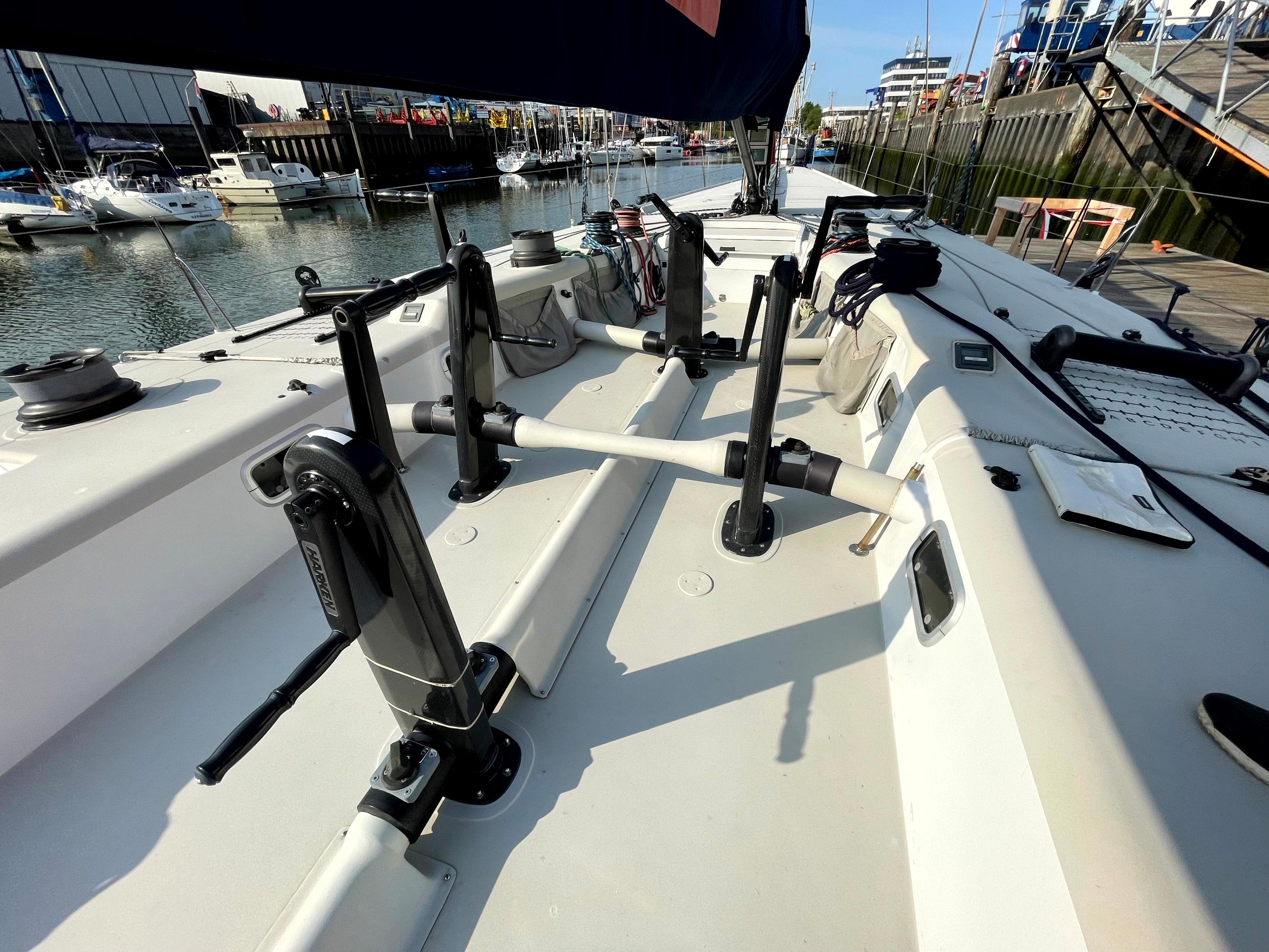 Eric Goetz Custom Sailboats 80 - Boats for Sale - Seamagazine