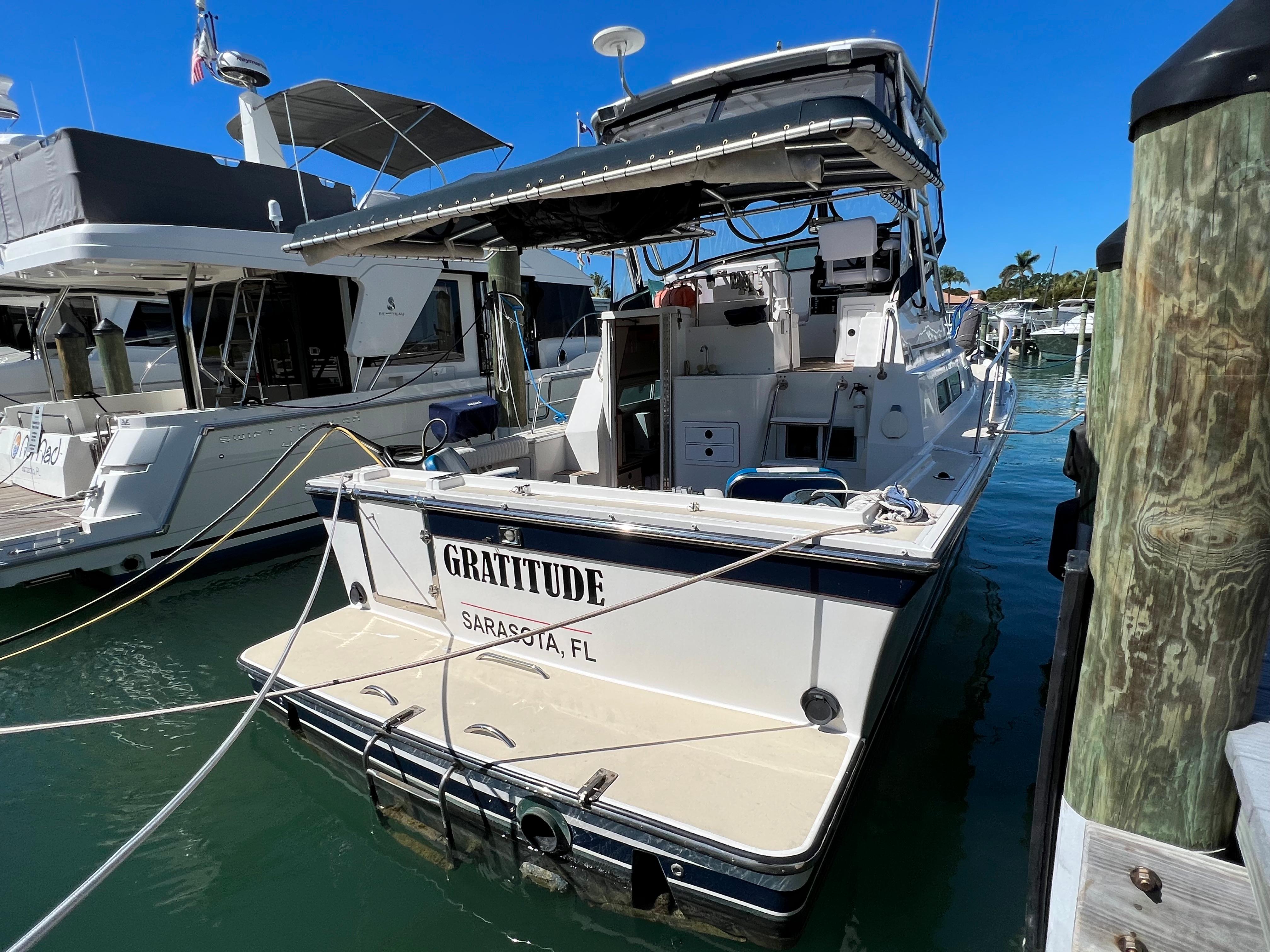 Albin 32 + 2 Command Bridge - Boats for Sale - Seamagazine