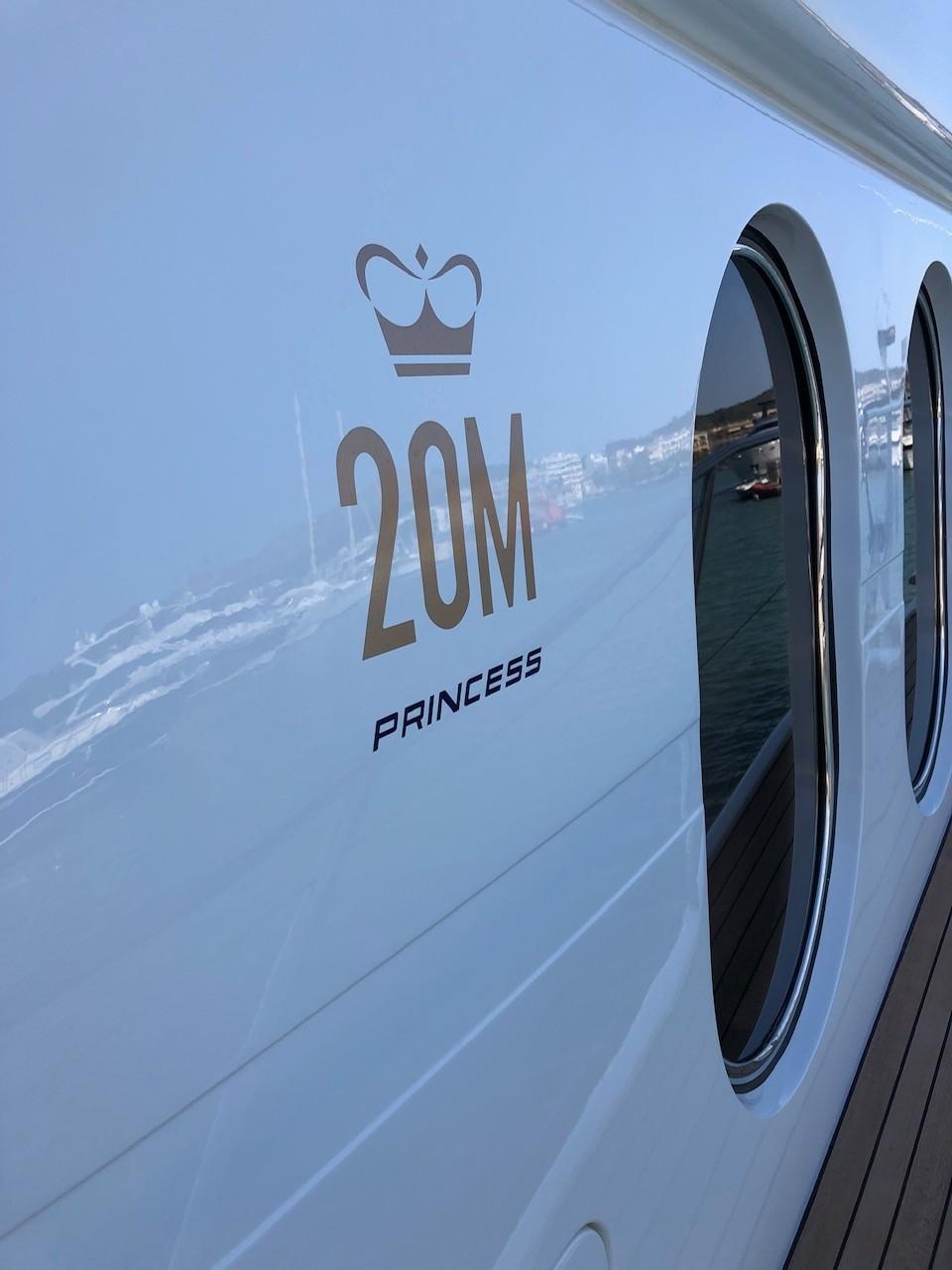 Princess 20M - Boats for Sale - Seamagazine