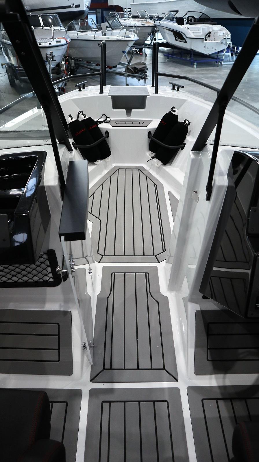 Finnmaster Husky R5 - Boats for Sale - Seamagazine